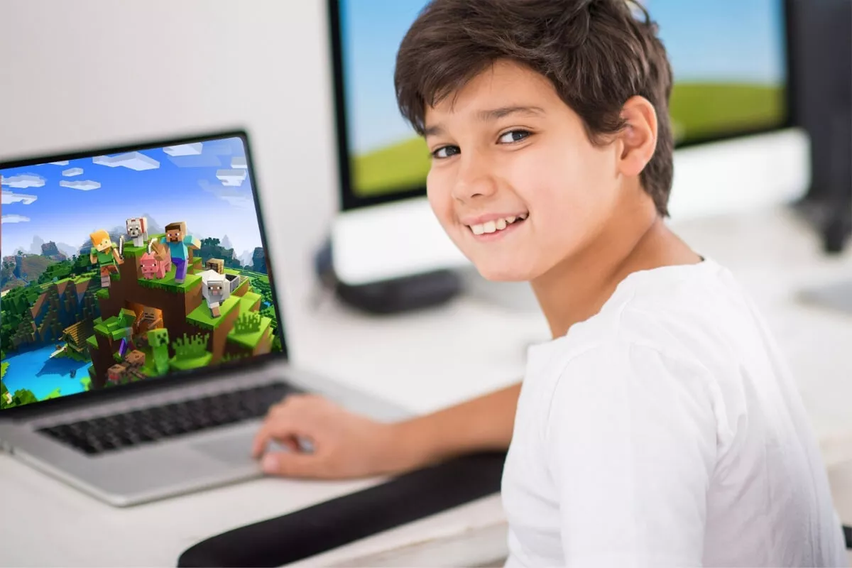 Программирование Minecraft “HELLO , WORLD” в робошколе «Электроник ...